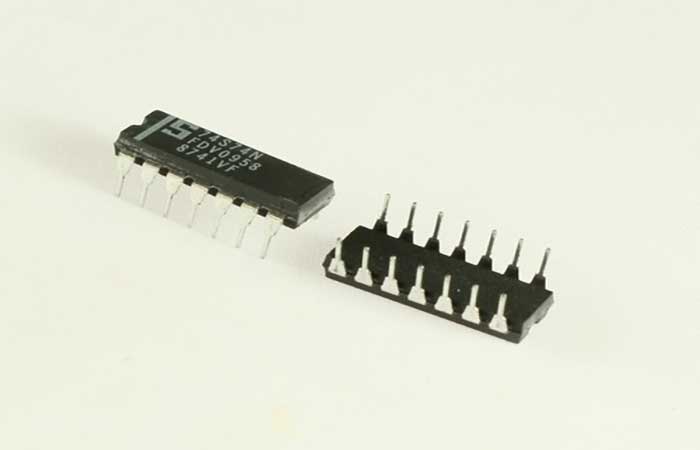 Signetics - حرف تو